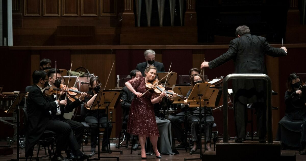 Singapore Symphony Orchestra | Chloë Hanslip and Andrew Litton